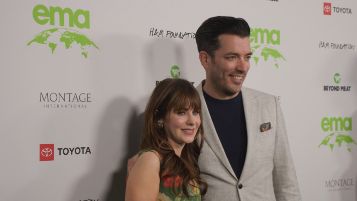 Zooey Deschanel, Jonathan Scott Join Malin Akerman And More At EMA ...